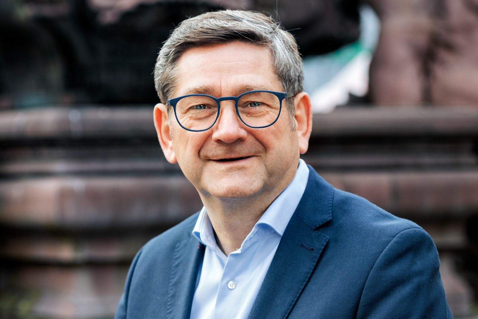 Land gibt Fördermittel für den Solinger Sport › MdL Josef Neumann